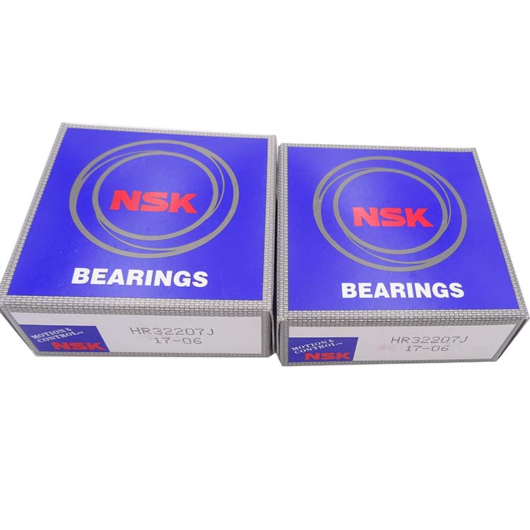 NSK 32207 bearing 35*72*24.25mm Tapered roller bearings 32207